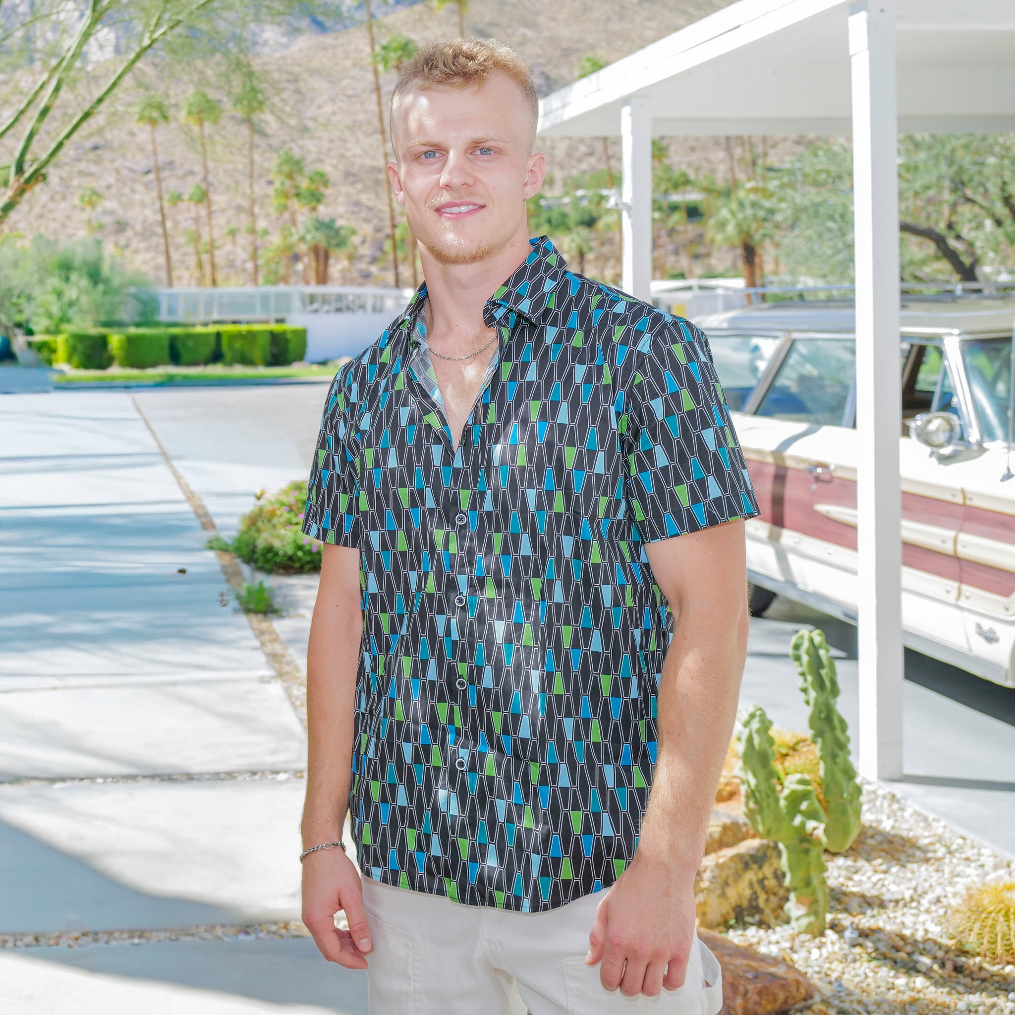 Destination PSP - Palm Springs Fashion: Patterned Mod Shirt - Tiki Black